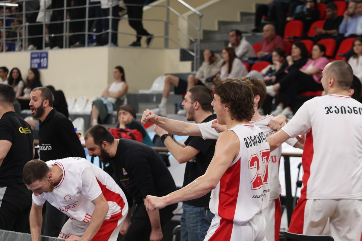 სერიის მესამე მატჩში კავკასიამ თსუ-ს დამაჯერებლად მოუგო და 2:1 დაწინაურდა - GBF.GE