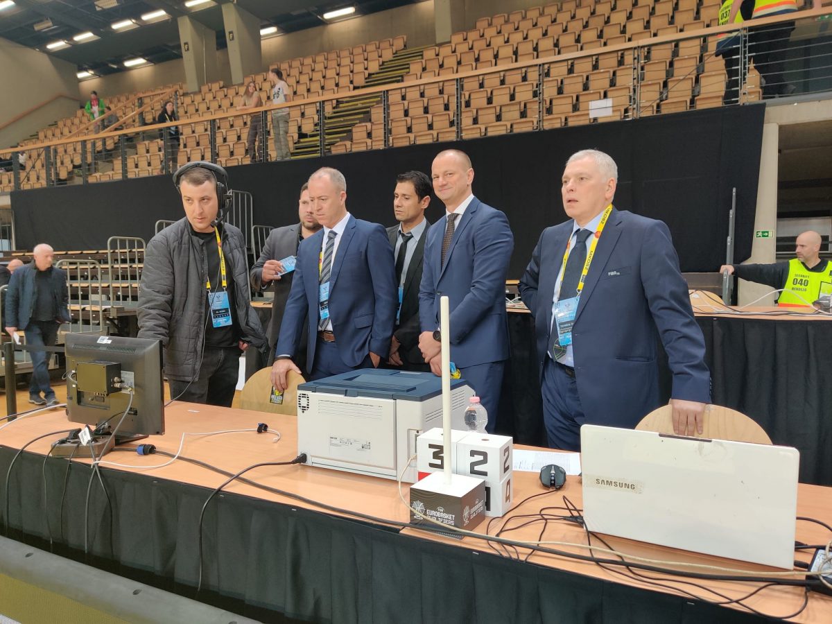 მერაბ რატიშვილი საბერძნეთის სანაკრებო მატჩზე | თვაური ბაქოში იმსაჯებს - GBF.GE